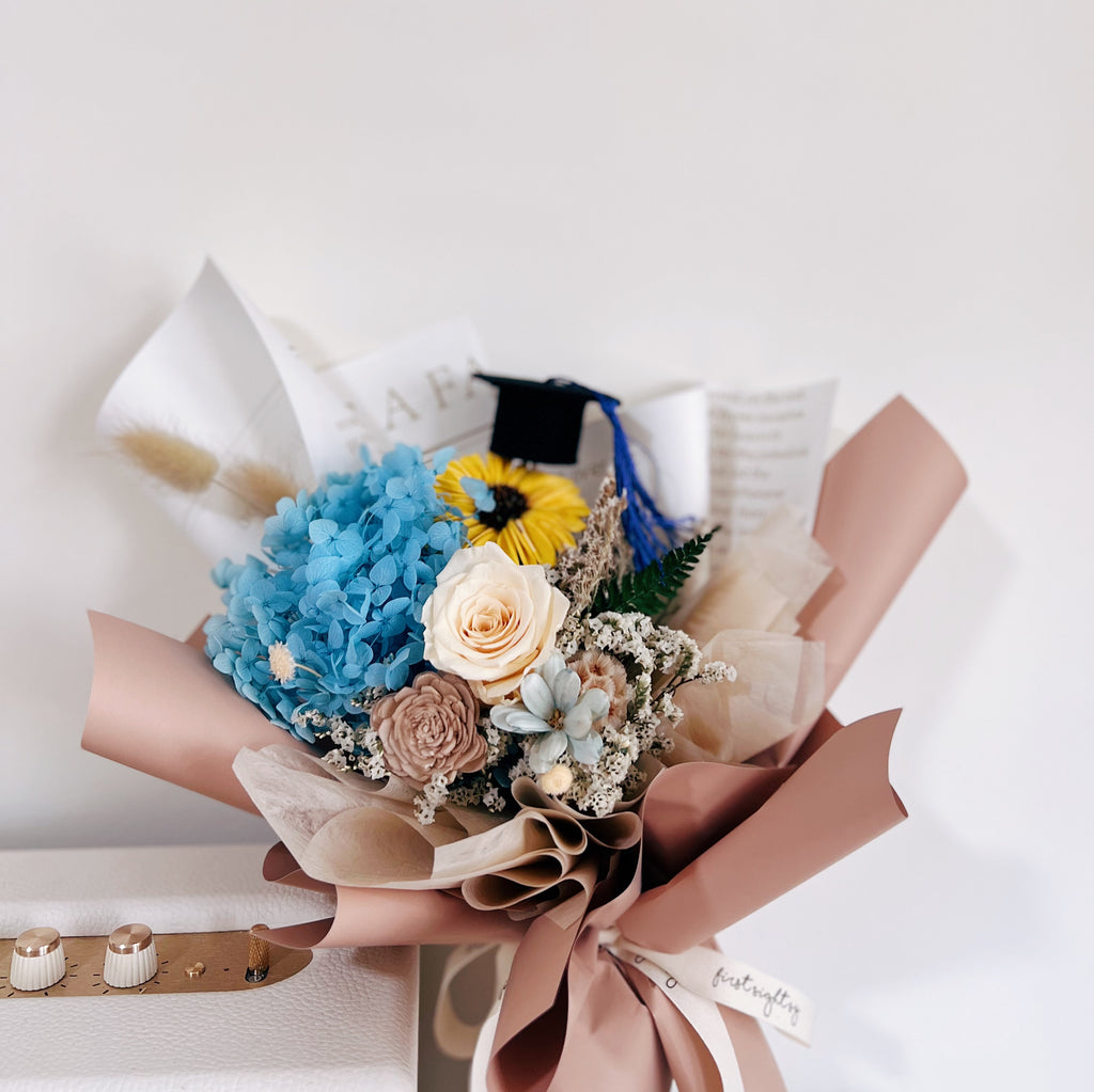 Everlasting Flower Bouquet Coral Peach | Pretty Graduation Flowers ...