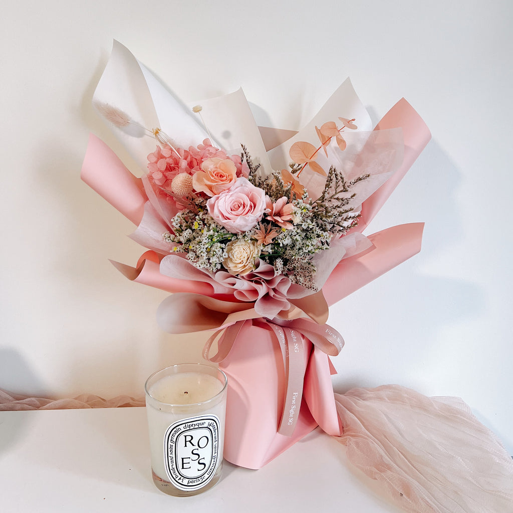 Everlasting Flower Bouquet Regular - Pink | Pretty Preserved Flowers ...