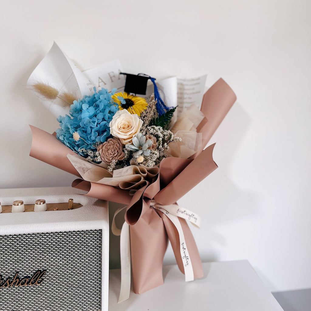 Everlasting Flower Bouquet Coral Peach | Pretty Graduation Flowers ...