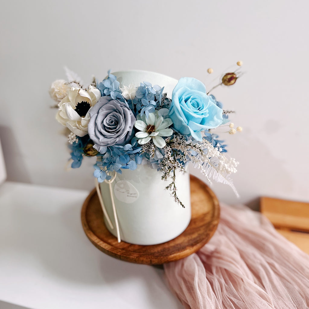 Everlasting Grande Premium Bloom Box Misty | First Sight SG – First ...