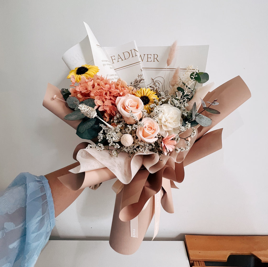 Everlasting Love Deluxe - Coral Peach | Graduation Preserved Flower ...